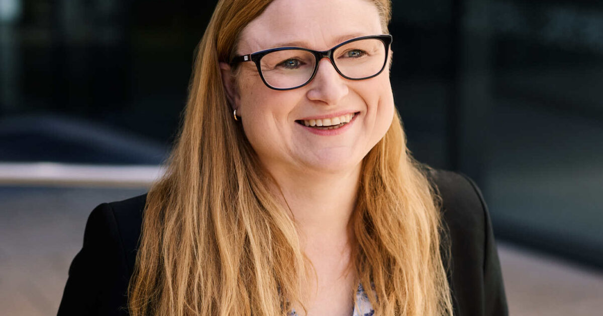 SAAFE CRC • Dr Ainslie Derrick-Roberts